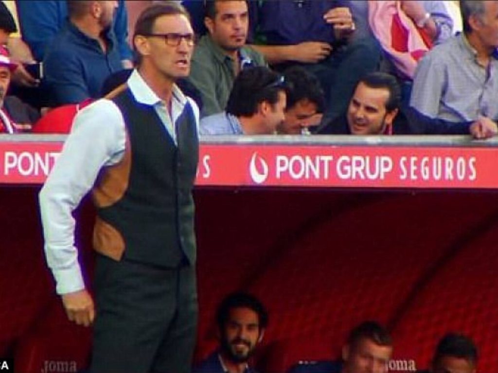 Sfidanti Sportiv | Toni Adams, një anglez që habit lojtarët e Realit të ...